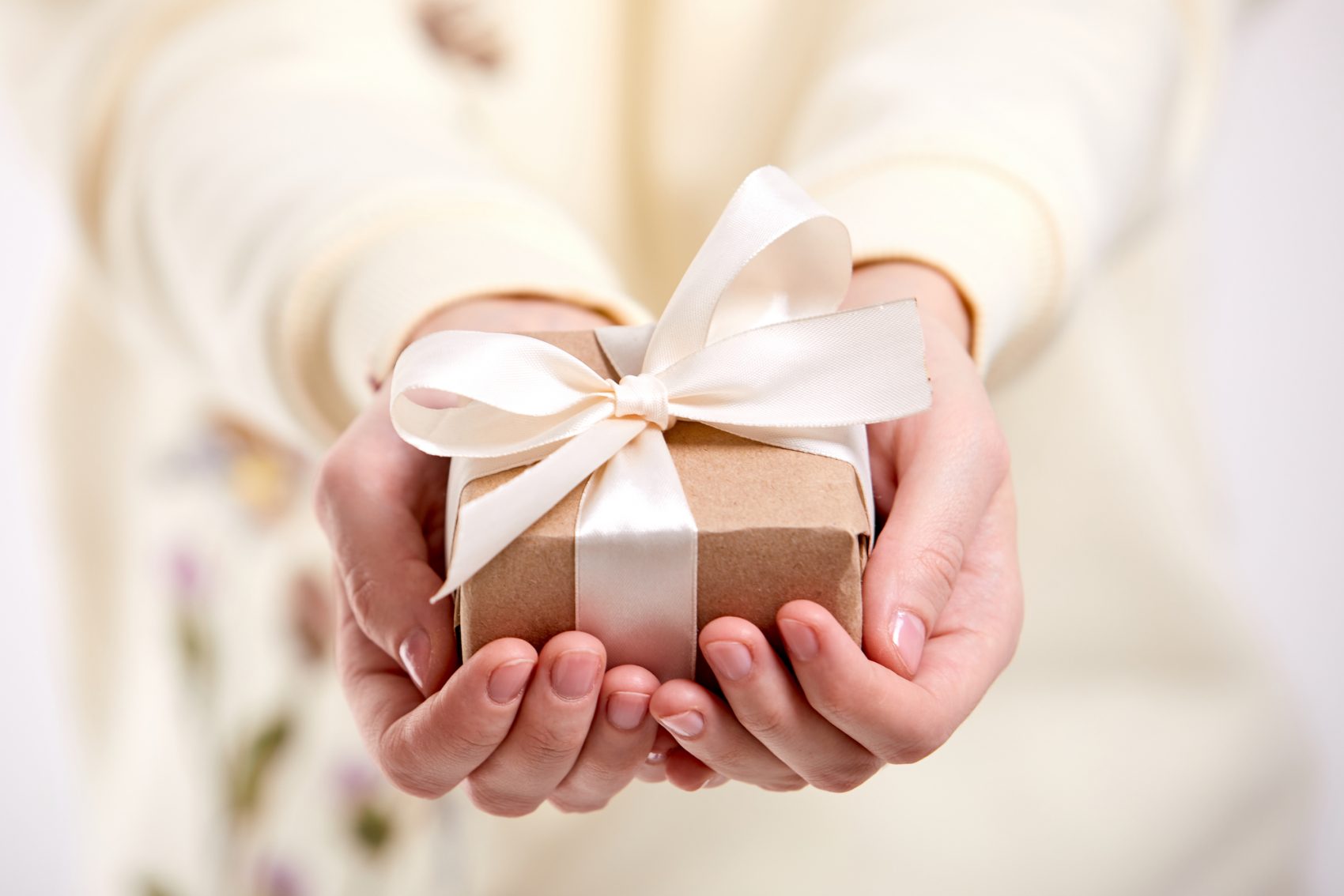 Cosa regalare a una bambina che fa la prima comunione Cosa regalare a una bambina che fa la prima comunione